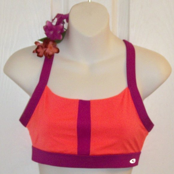 Champion | Intimates & Sleepwear | Champion Duo Dry Sz M Sports Bra ...